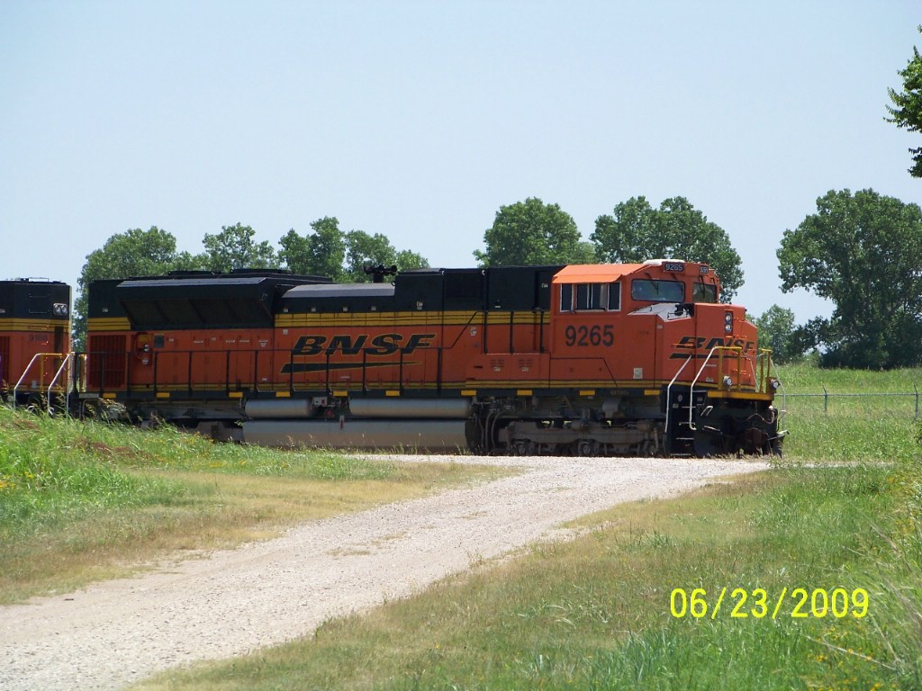 BNSF SD70ACe 9265